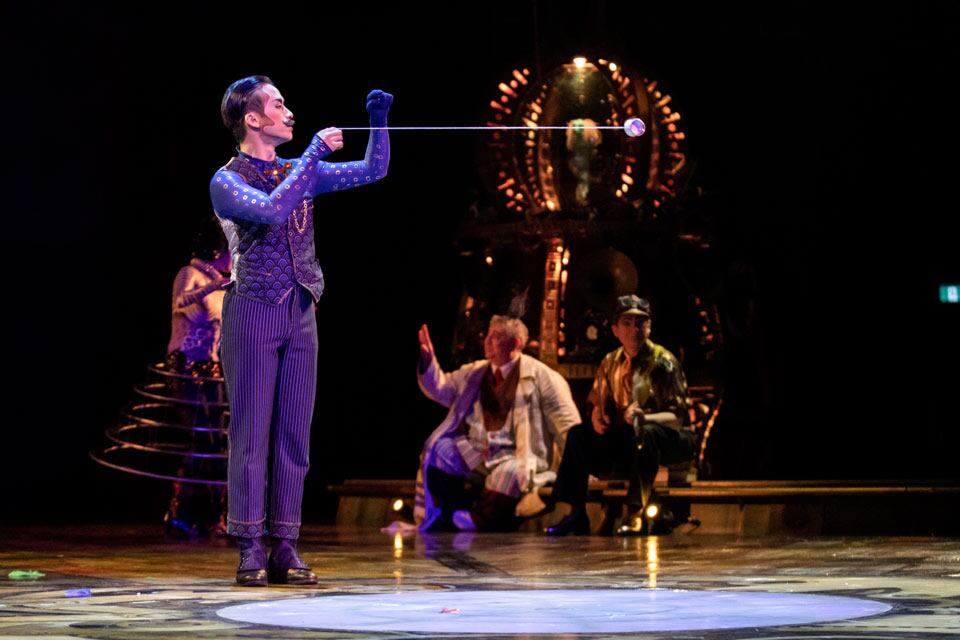 Press kit | Kurios | Cirque du Soleil