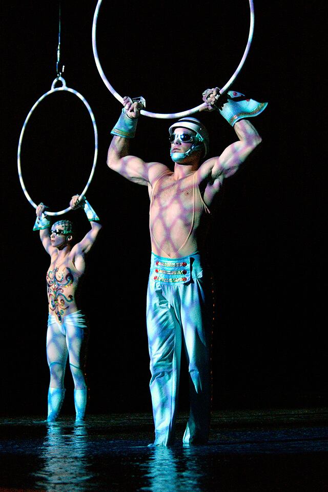 Press Materials - O - Cirque du Soleil